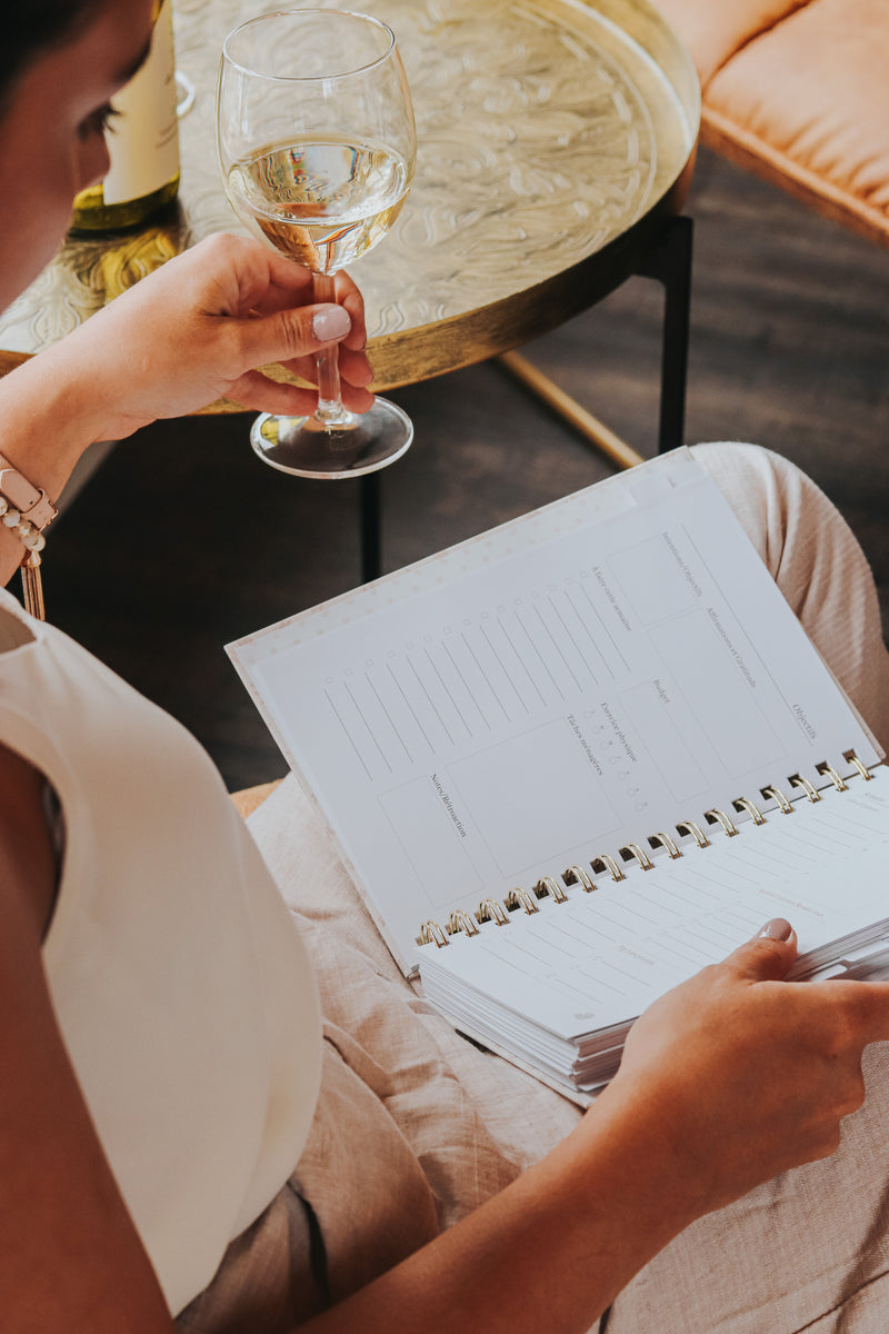 Everything you need to know about the reverse bucket list - Bleu Latte ...